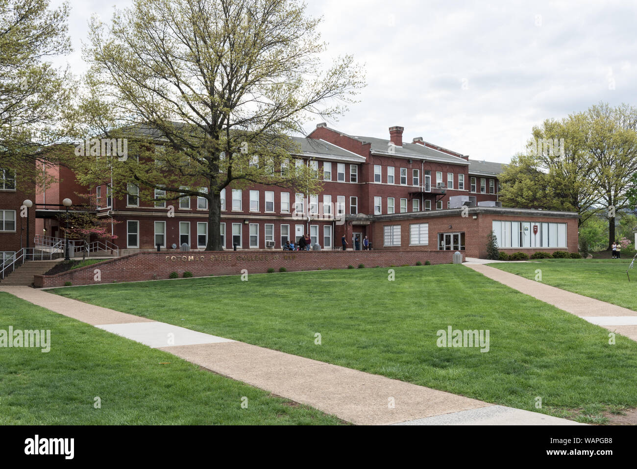 Davis hall hi-res stock photography and images - Alamy