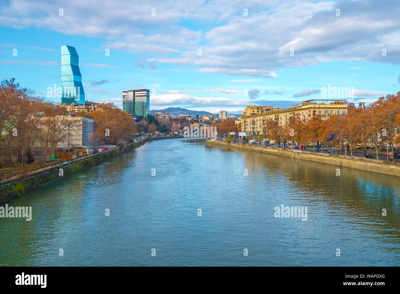 River Mtkvari (Kura) and view of Tbilisi from the Metekhi bridge ...