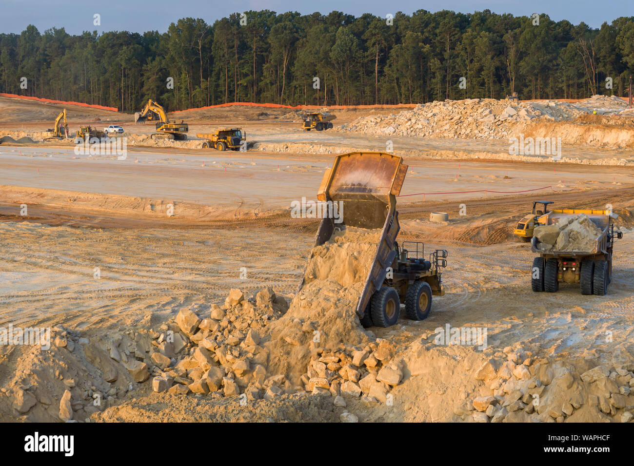 Dump truck unloading hi-res stock photography and images - Alamy