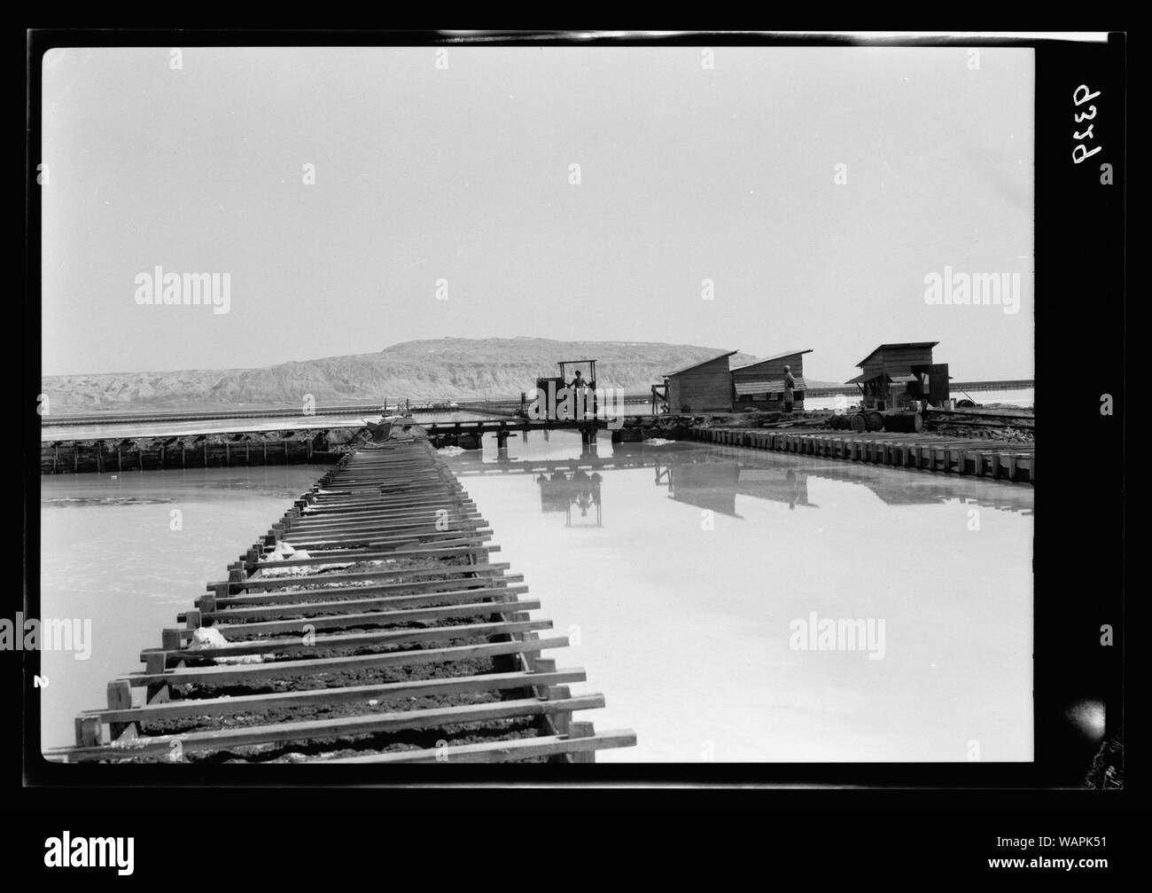 Palestine bridge Black and White Stock Photos & Images - Alamy