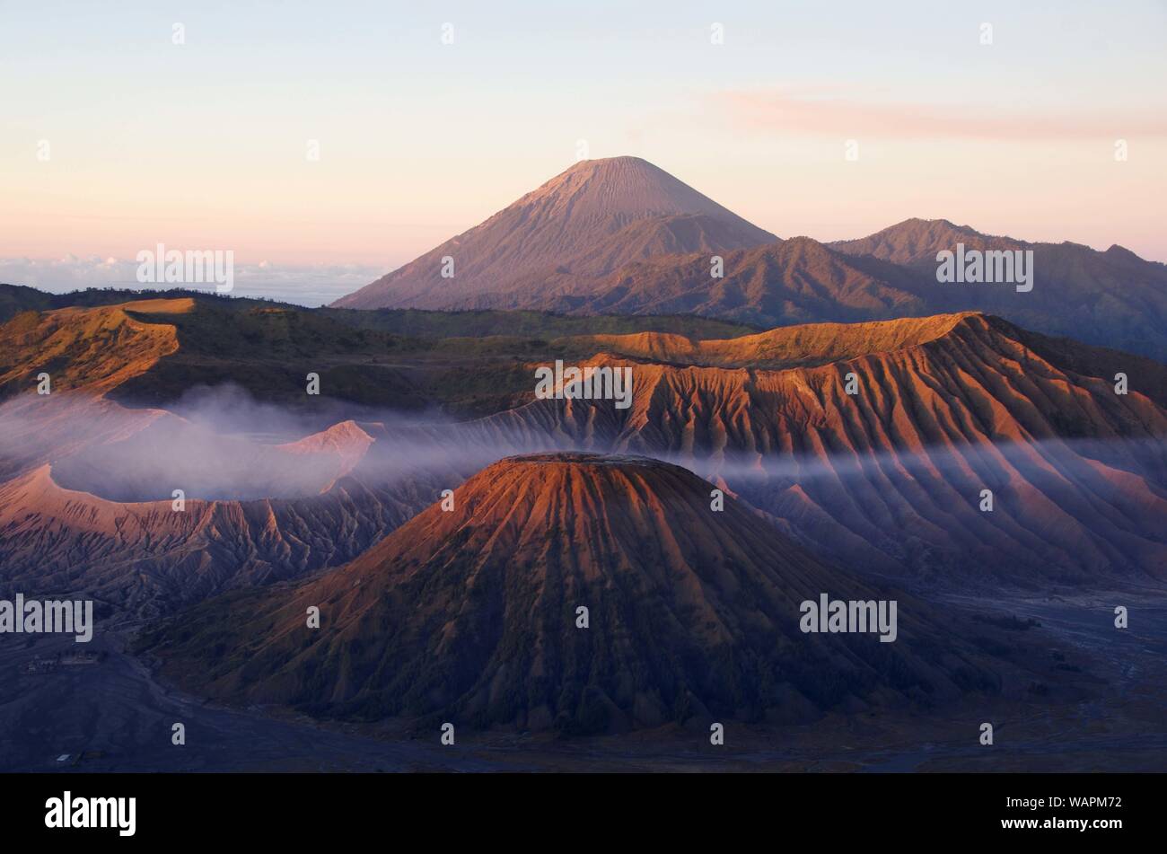 Desert and volcano java hi-res stock photography and images - Alamy