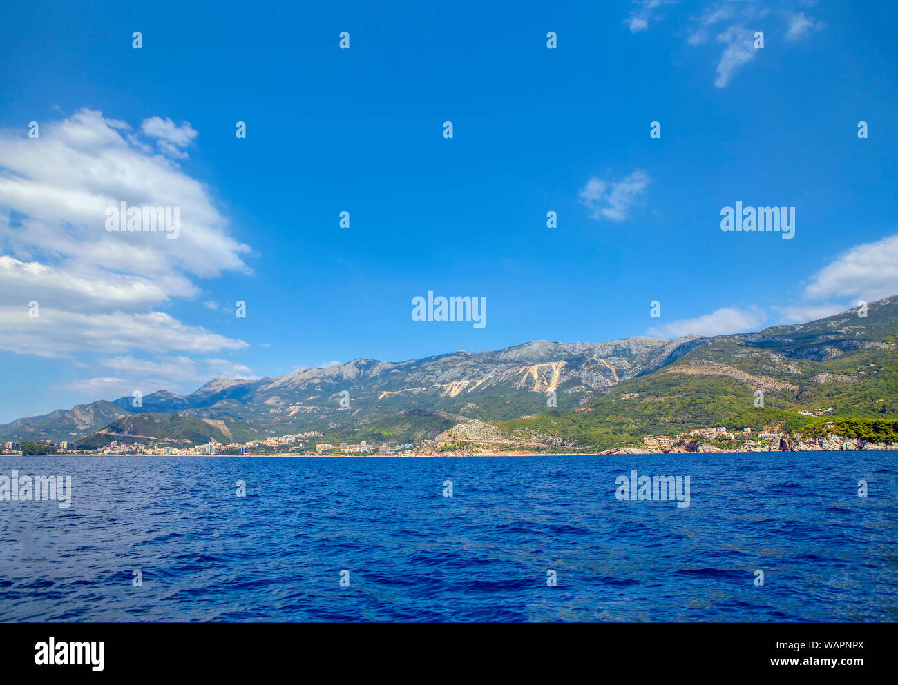 Deep blue sea mountains hi-res stock photography and images - Alamy