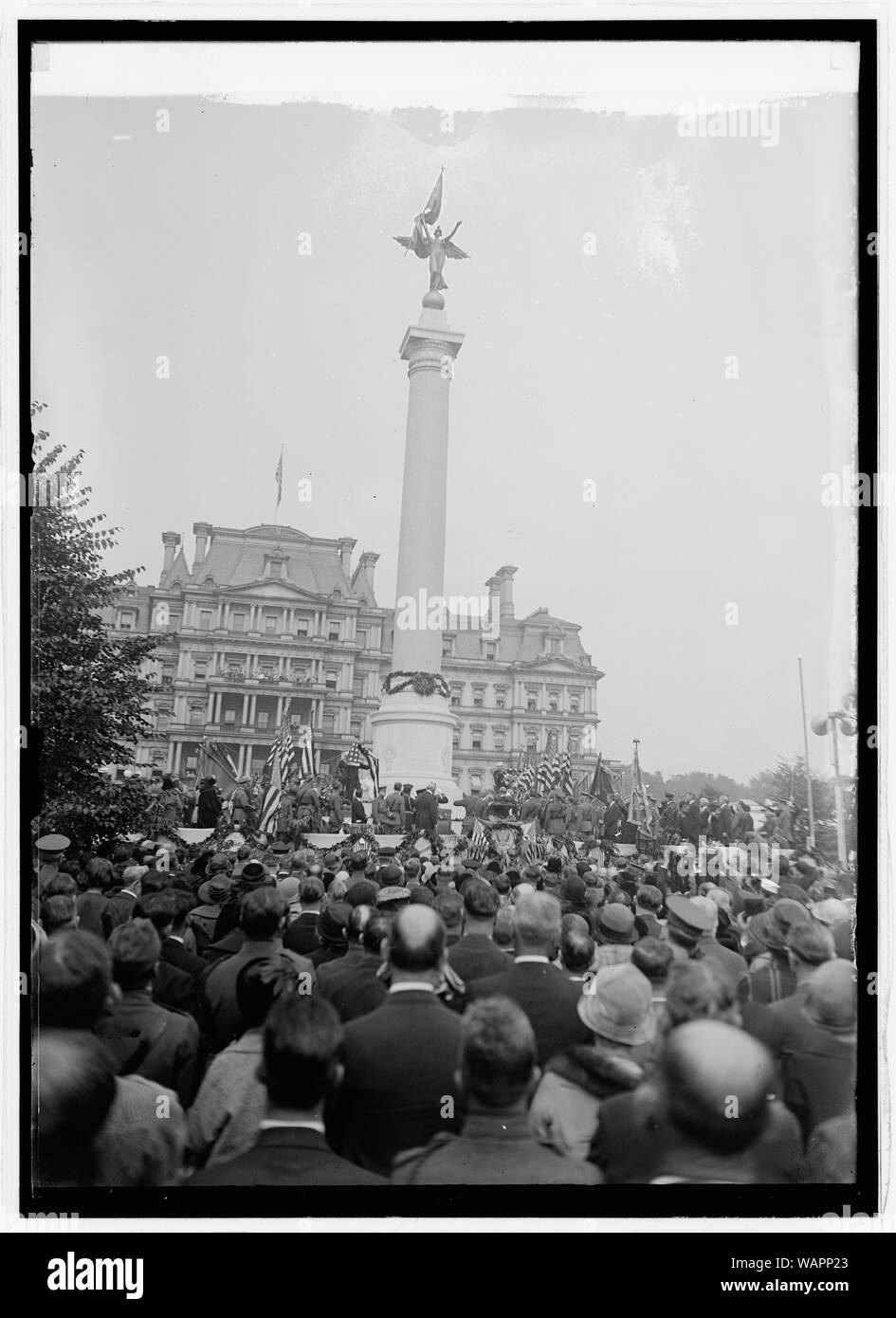 American soldiers dedication hi-res stock photography and images - Alamy