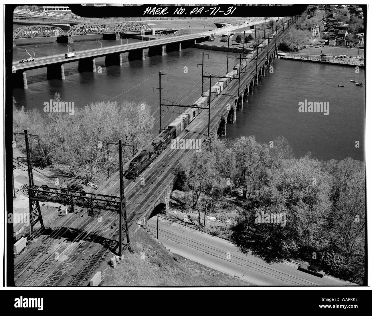 Delaware river bridge hi-res stock photography and images - Alamy