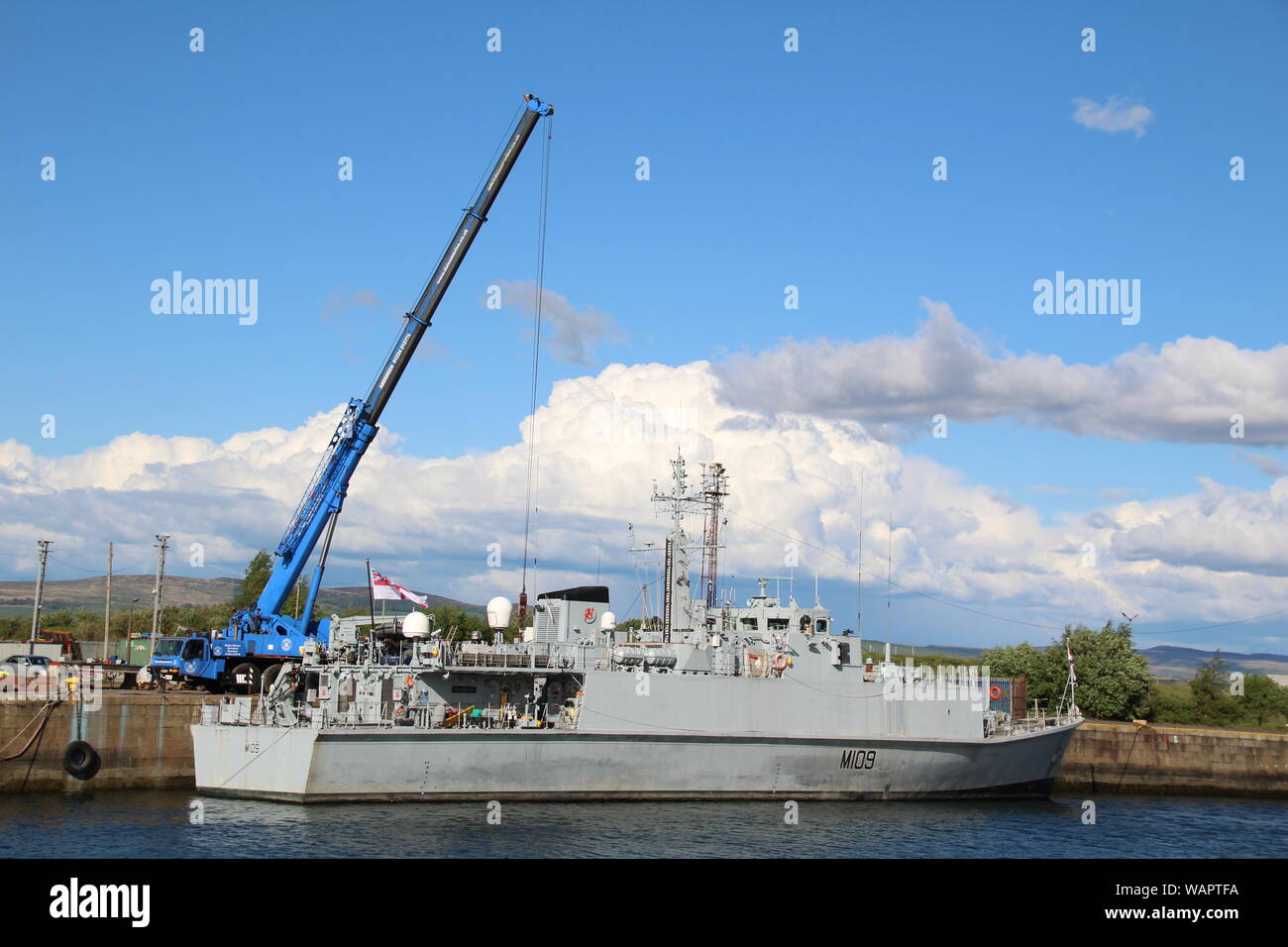 HMS Bangor (M109), a Sandown-class minehunter operated by the Royal ...