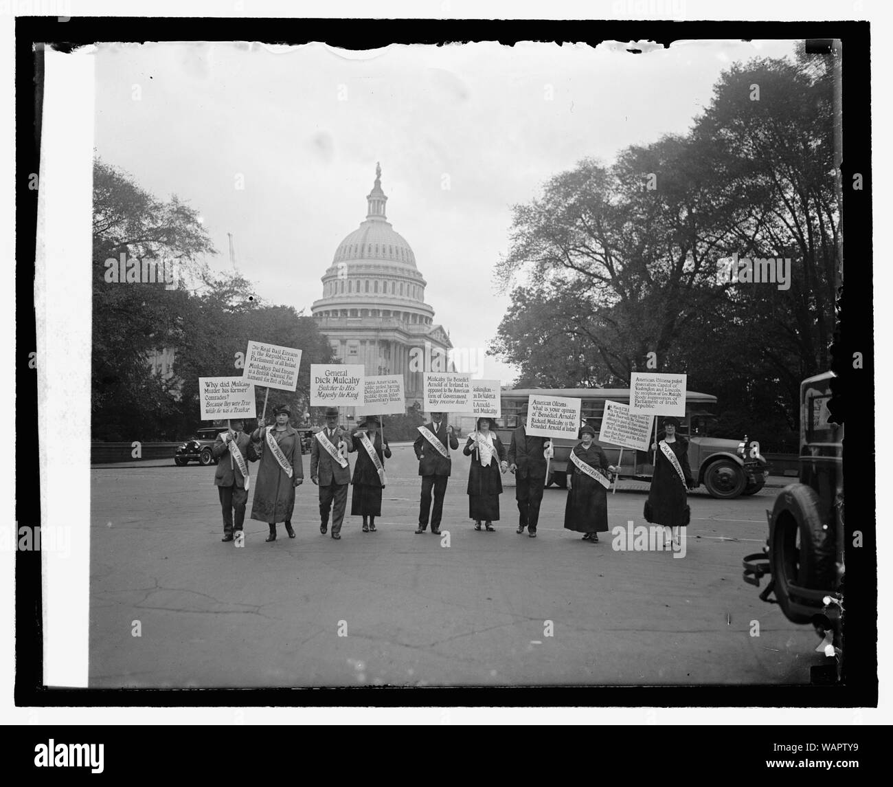 New york demonstration Cut Out Stock Images & Pictures - Alamy