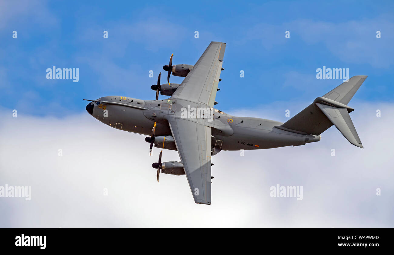 Airbus a400m cockpit hi-res stock photography and images - Alamy