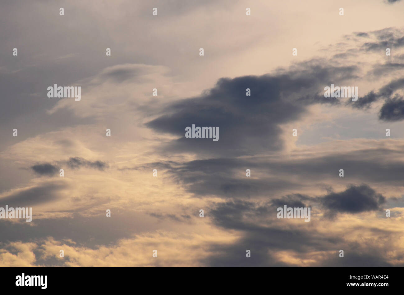 Silver sky hi-res stock photography and images - Alamy
