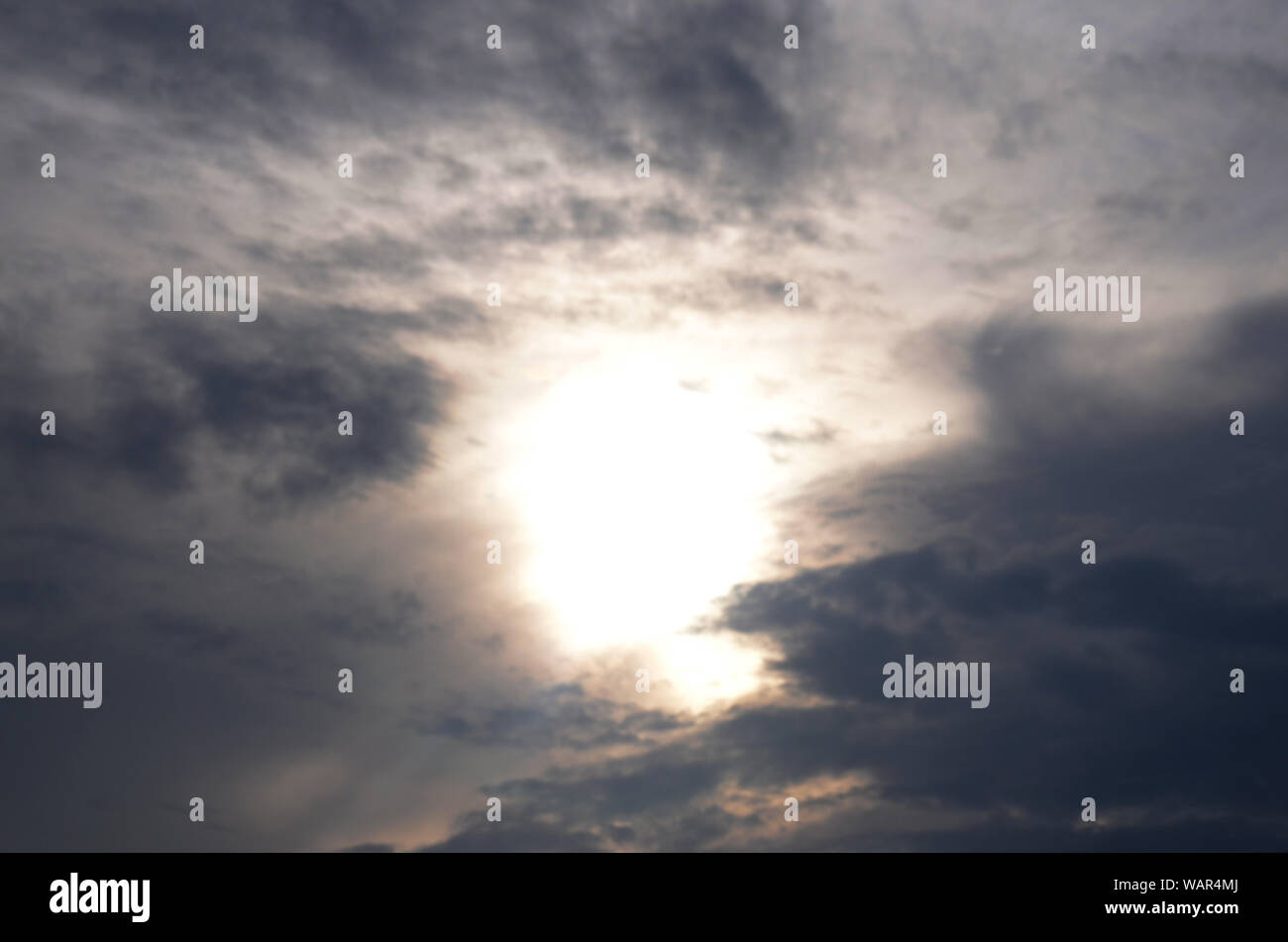 Silver sky hi-res stock photography and images - Alamy