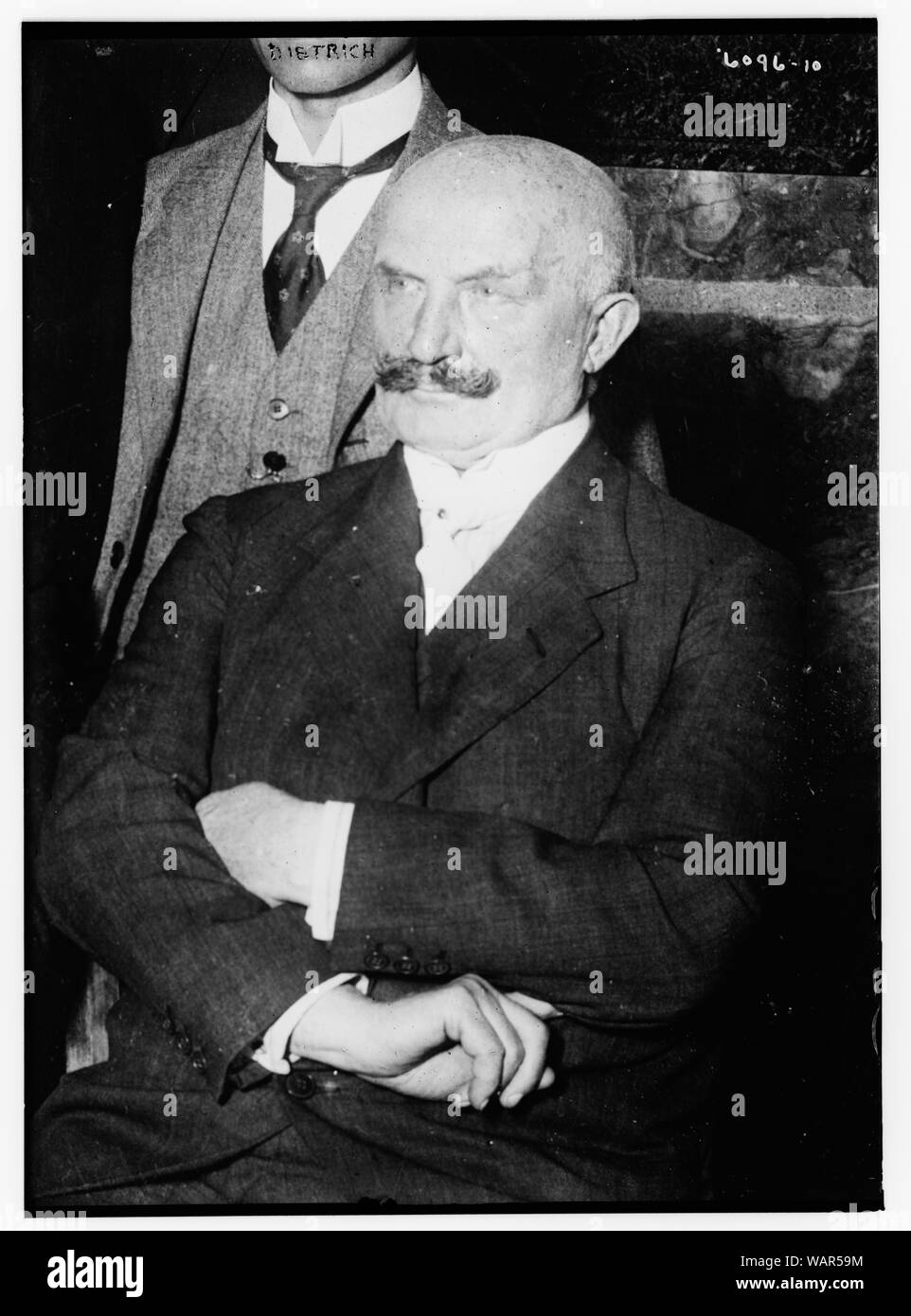 Photo of marlene dietrich hi-res stock photography and images - Alamy