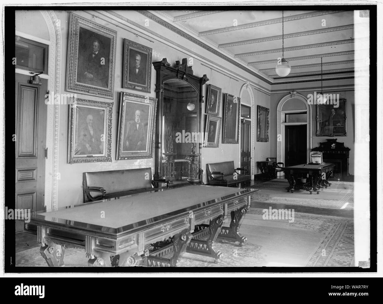 Official meeting room Black and White Stock Photos & Images - Alamy