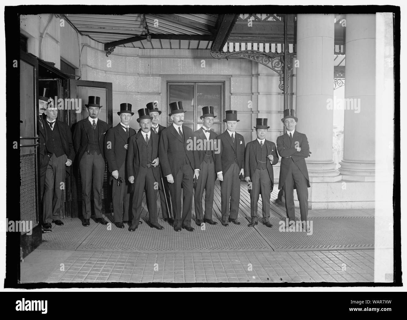 Group of 9 hi-res stock photography and images - Alamy