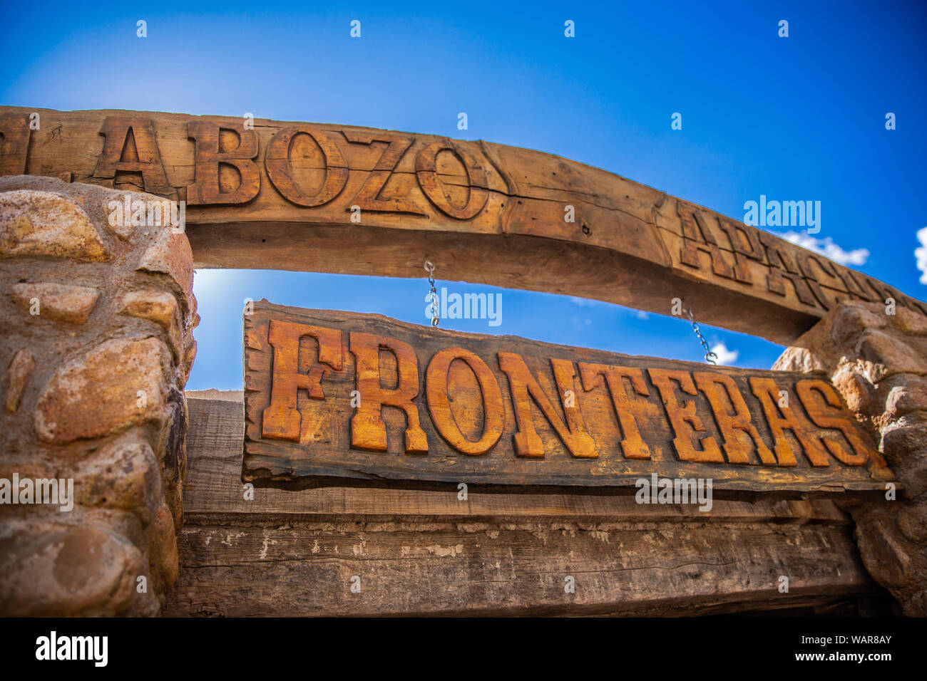 Geronimo statue hi-res stock photography and images - Alamy