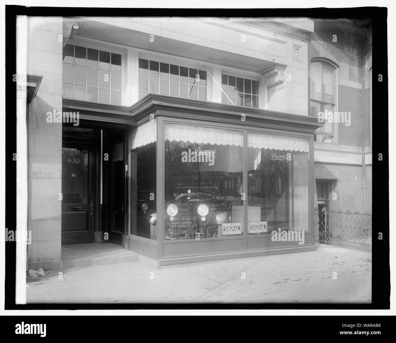 Commercial motor cars we Cut Out Stock Images & Pictures - Alamy