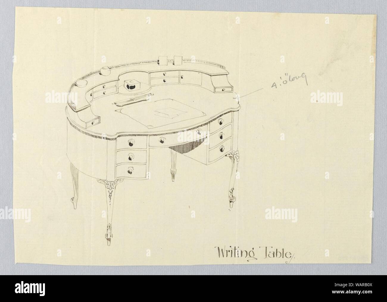 Oval writing table hi-res stock photography and images - Alamy