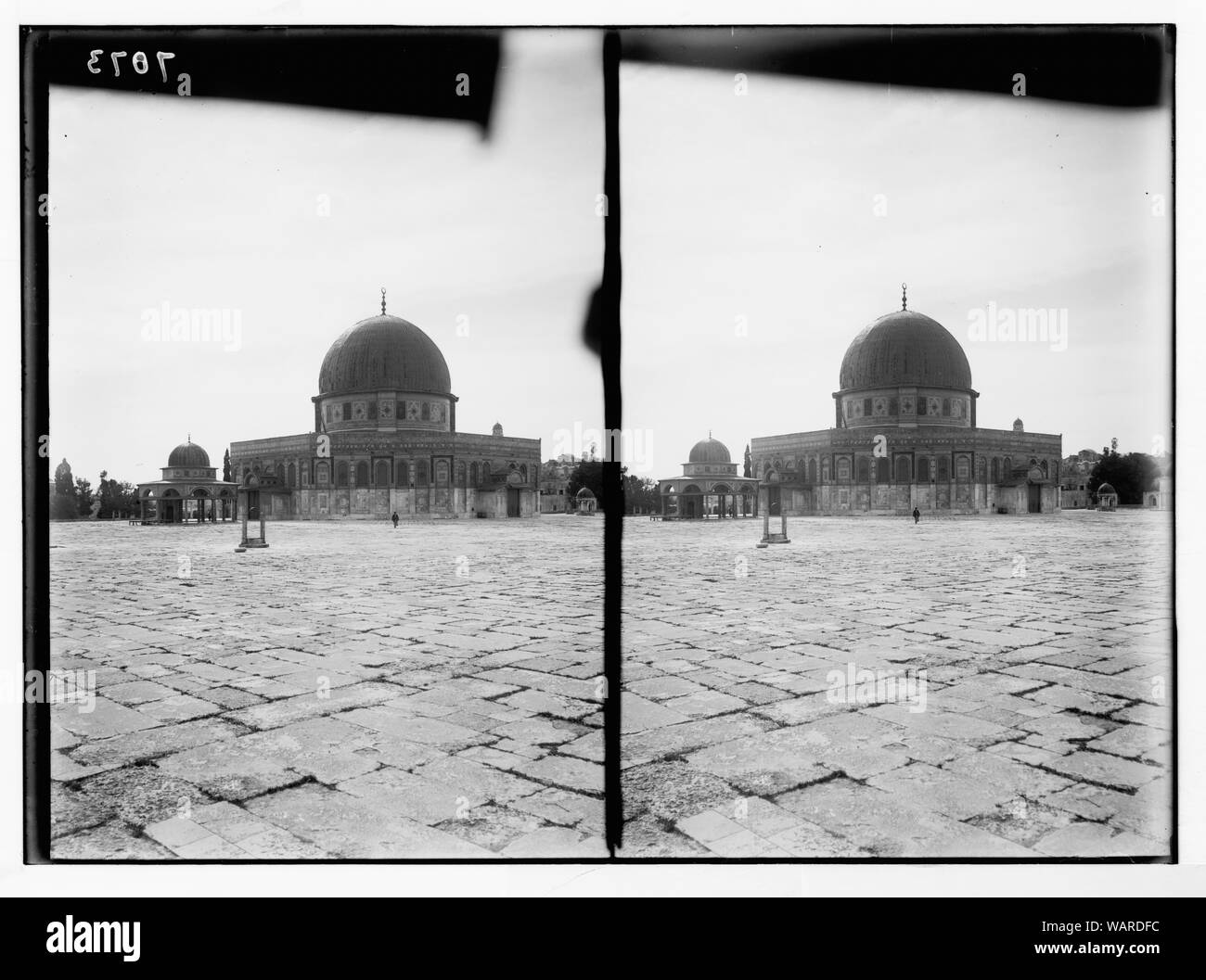Dome of the Rock (close) showing Dome of the Chain Stock Photo - Alamy