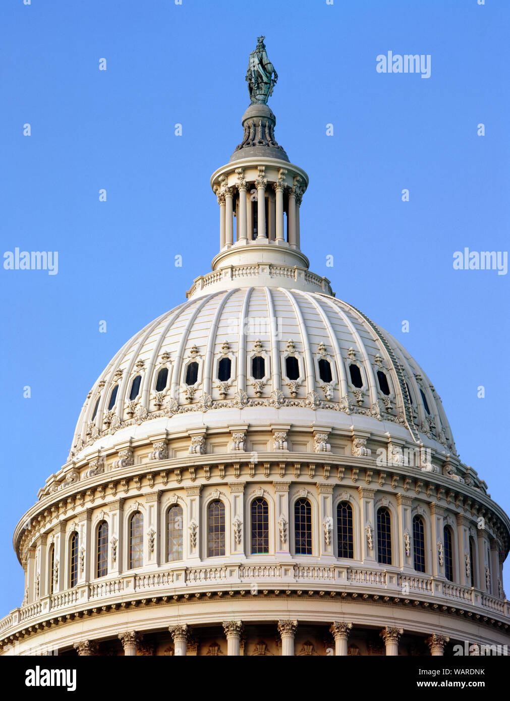 Top u s capitol dome hi-res stock photography and images - Alamy