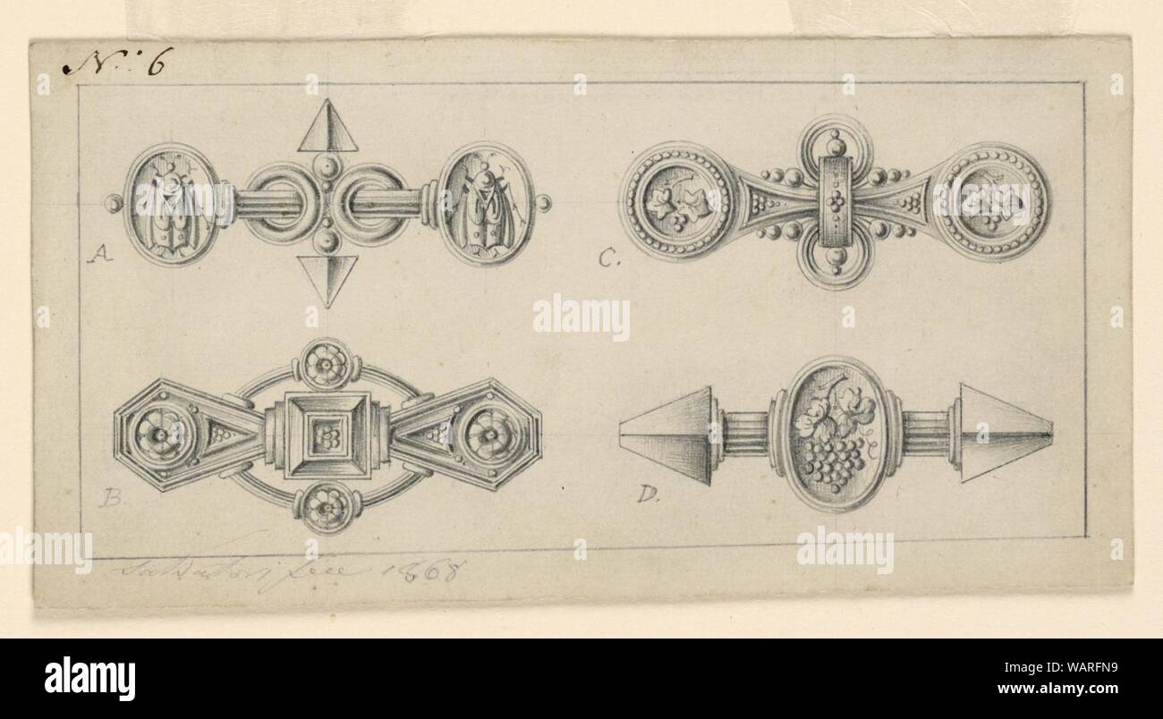 Vintage brooches hi-res stock photography and images - Alamy