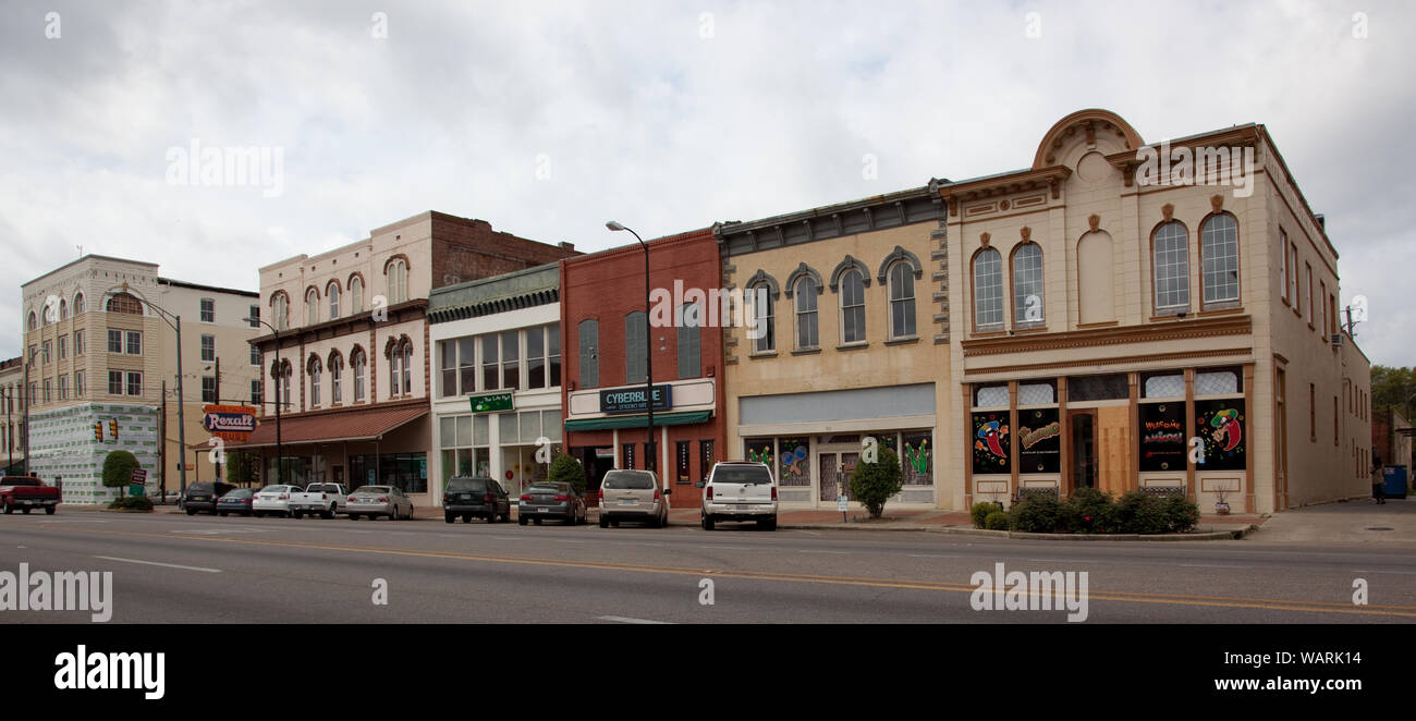 Downtown views along Route 80 in Selma, Alabama Stock Photo - Alamy
