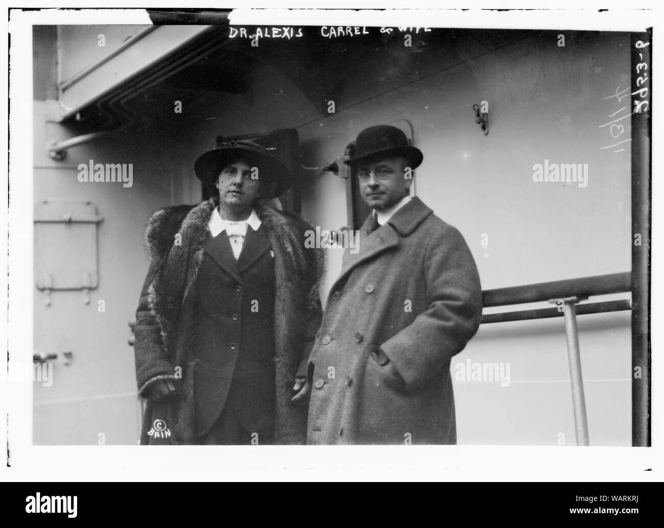 Dr carrel Black and White Stock Photos & Images - Alamy