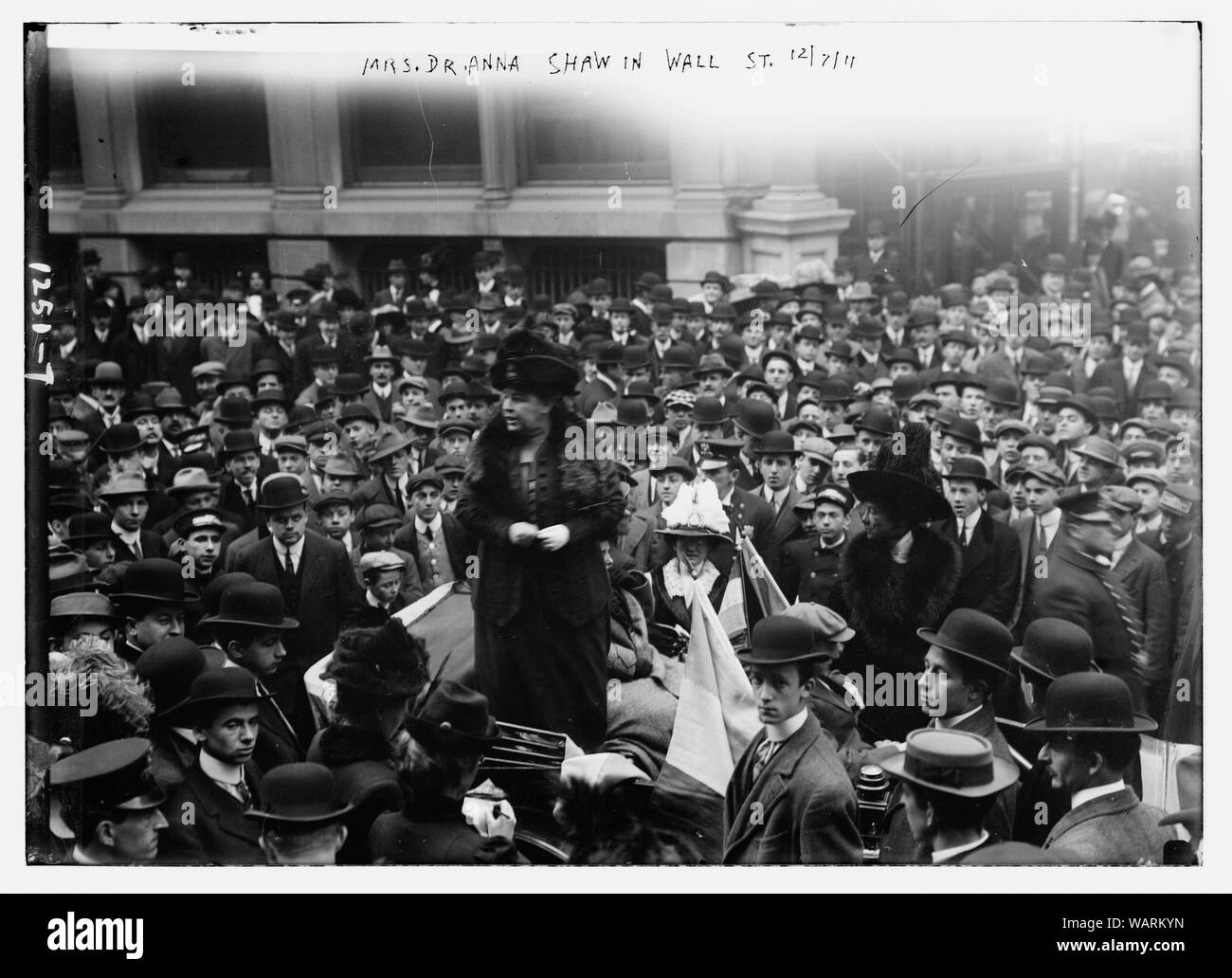 Dr. Anna Shaw in Wall Street Stock Photo - Alamy