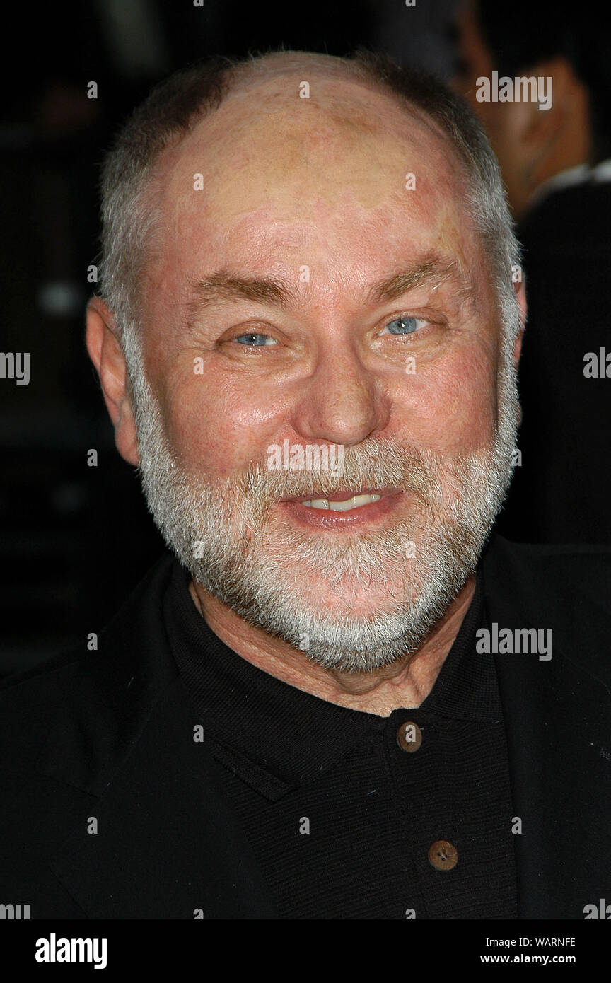 Robert David Hall at The 31st Annual People's Choice Awards - Arrivals ...