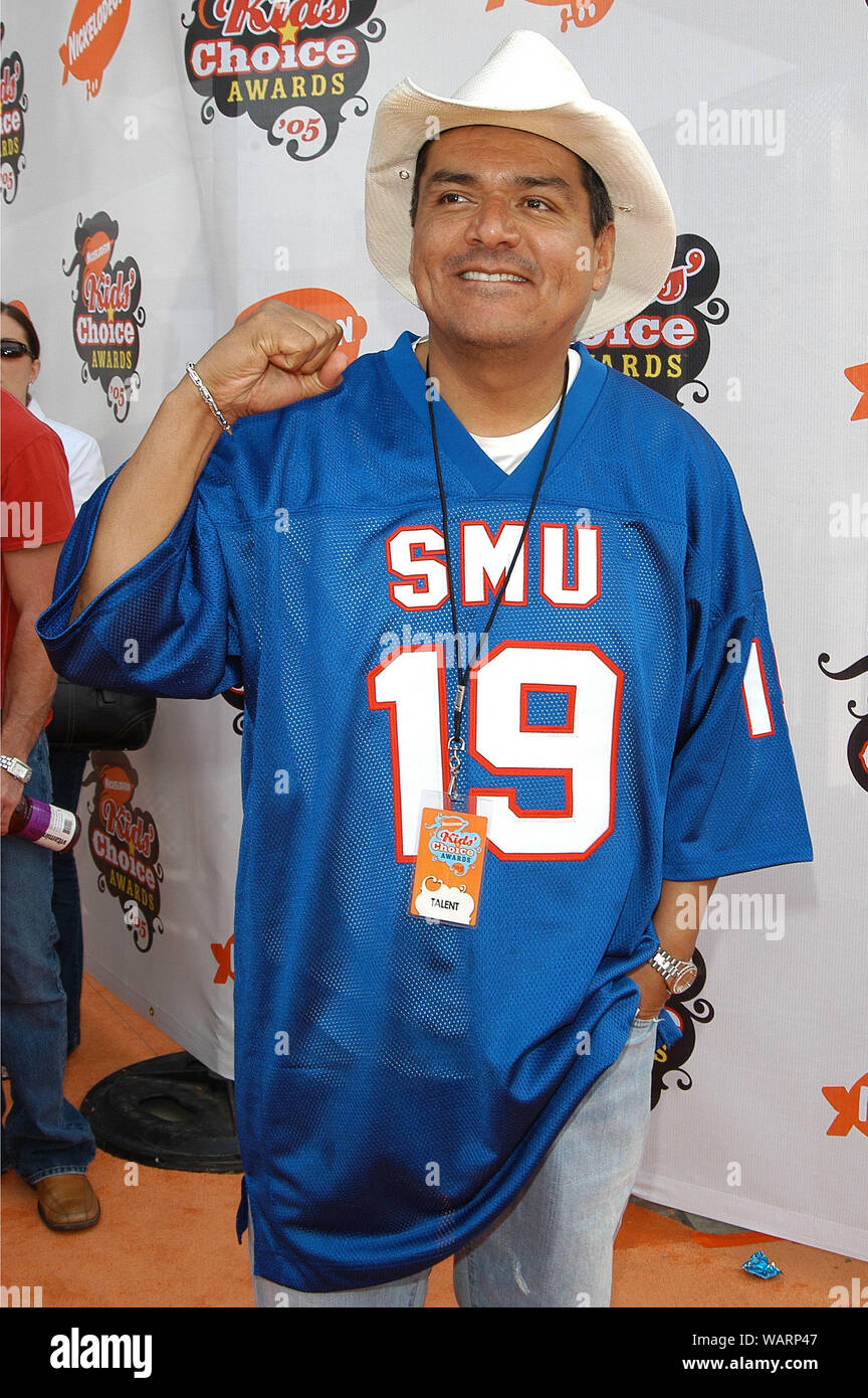 George Lopez at Nickelodeon's 18th Annual Kids' Choice Awards ...