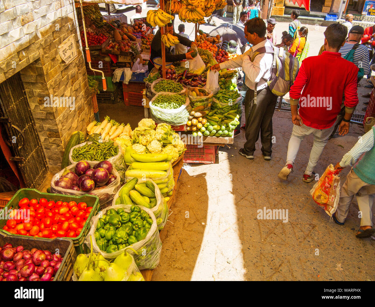 Almora market hi-res stock photography and images - Alamy