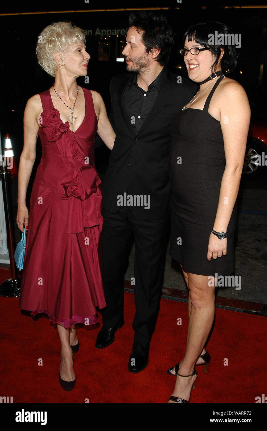 Mom Patric Taylor, Keanu Reeves and Sister Karina at the World Premiere ...