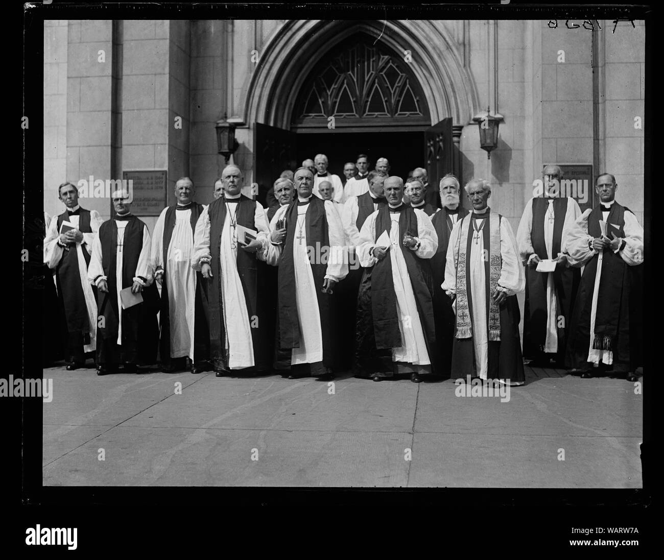 Ordained bishop hi-res stock photography and images - Alamy