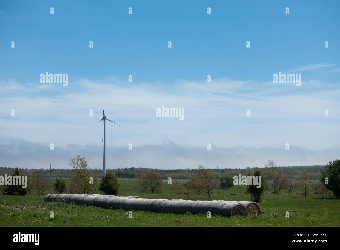 Broken wind turbine hi-res stock photography and images - Alamy