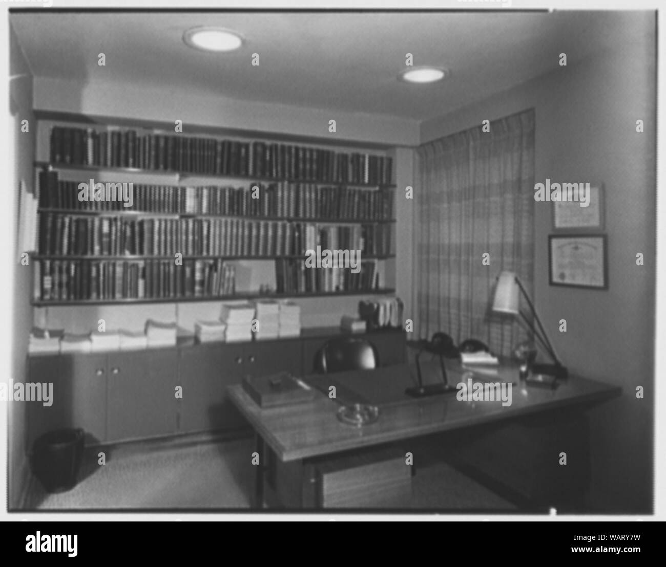 Robert walter Black and White Stock Photos & Images - Alamy