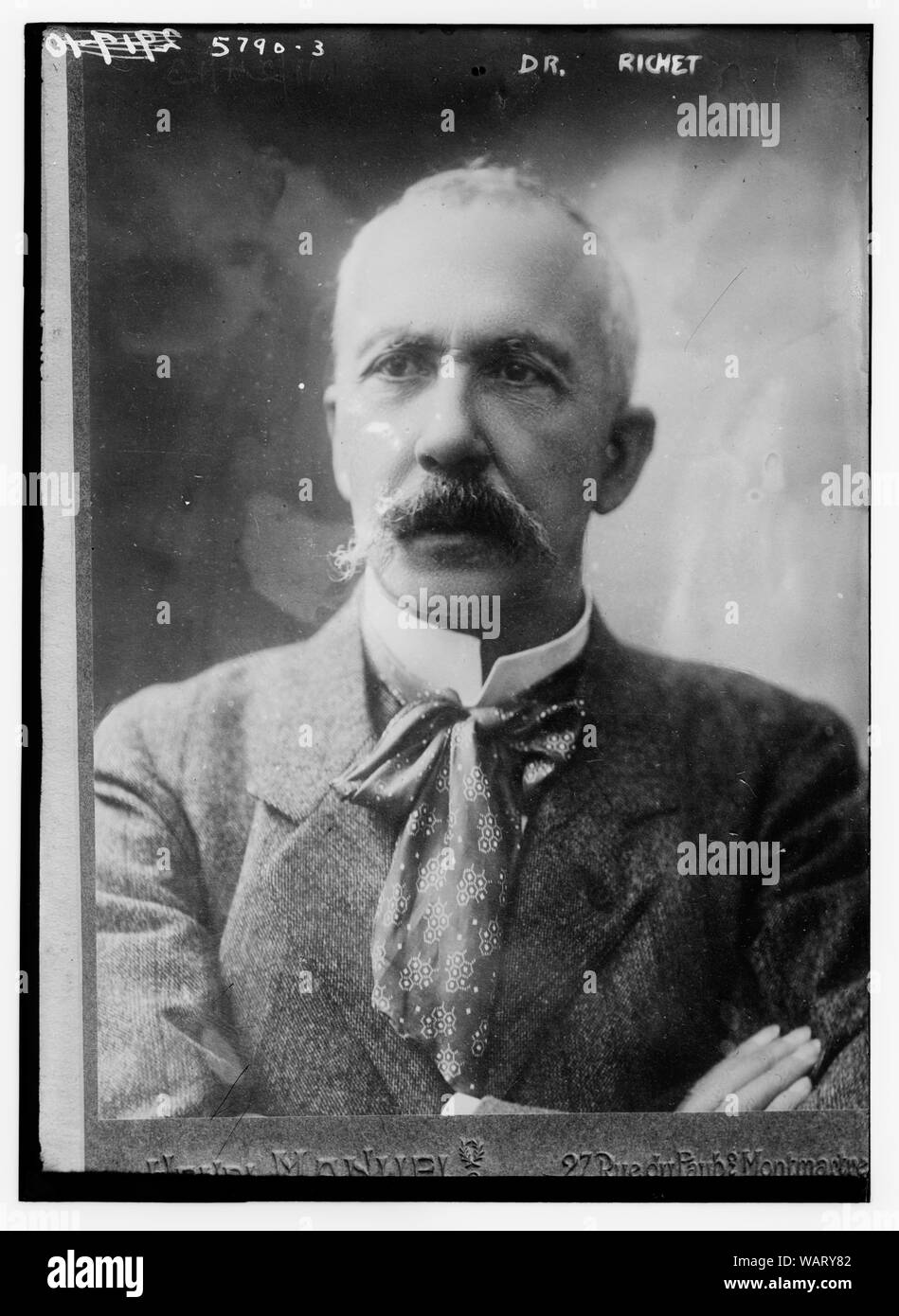 Anaphylaxis reactions Black and White Stock Photos & Images - Alamy