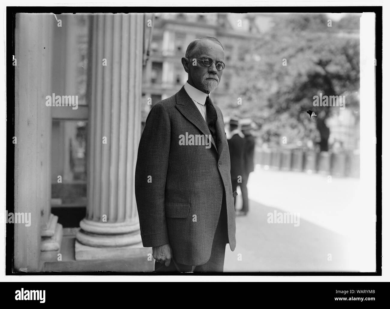 Dr sawyer hi-res stock photography and images - Alamy