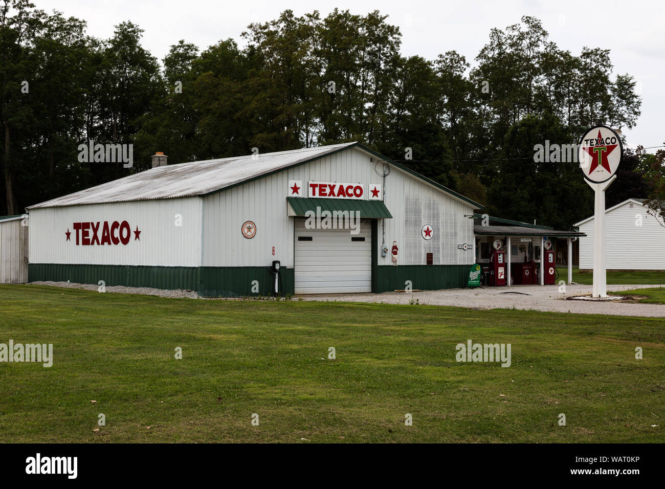 Historical texaco gas station hi-res stock photography and images - Alamy