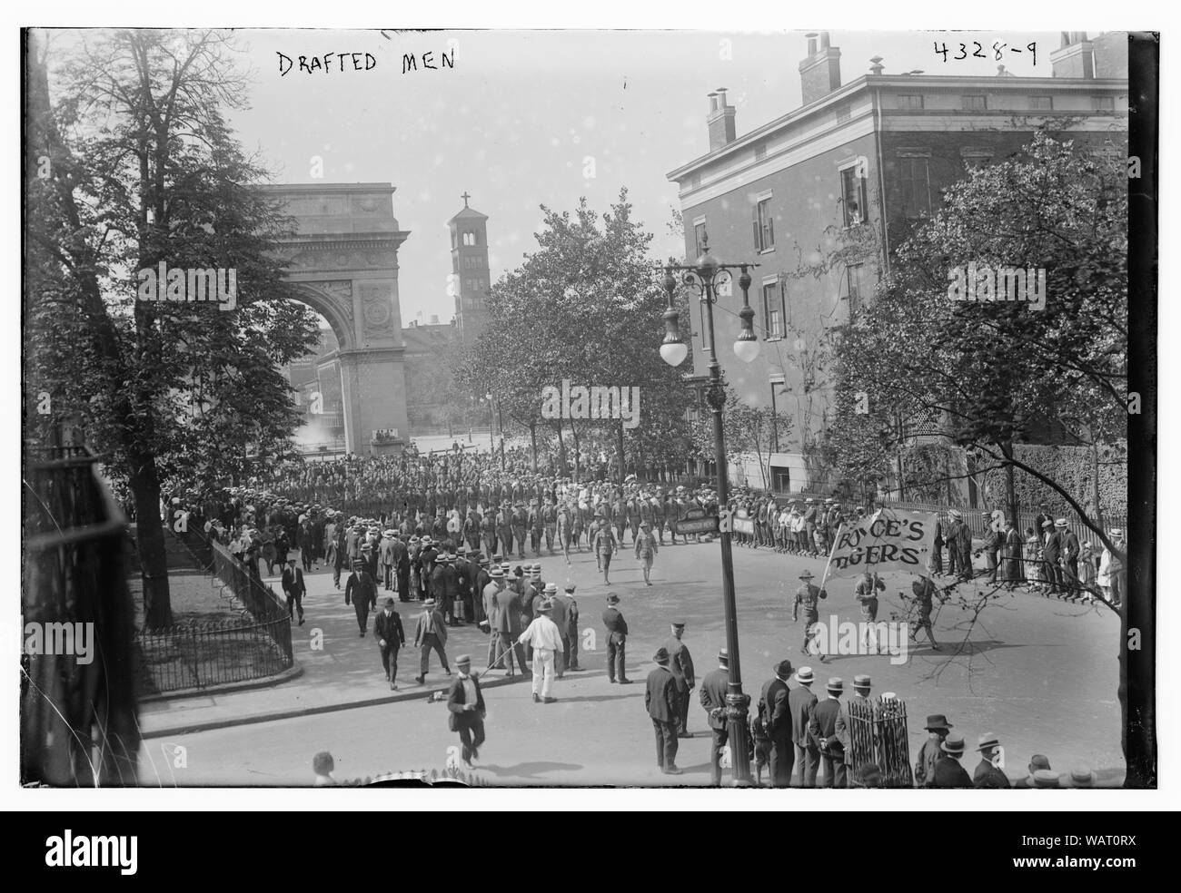 Men drafted for army service Black and White Stock Photos & Images - Alamy