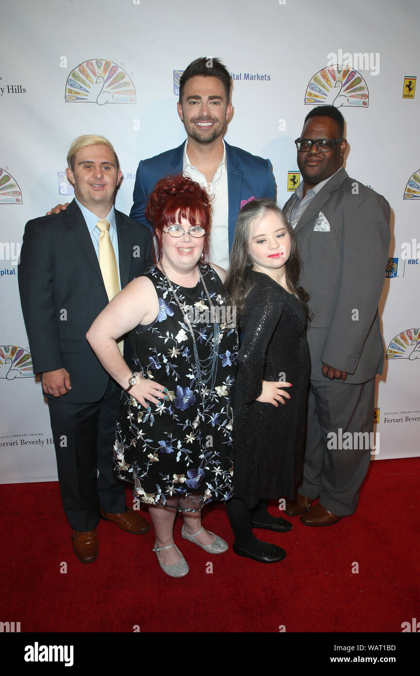 Born this way cast hi-res stock photography and images - Alamy