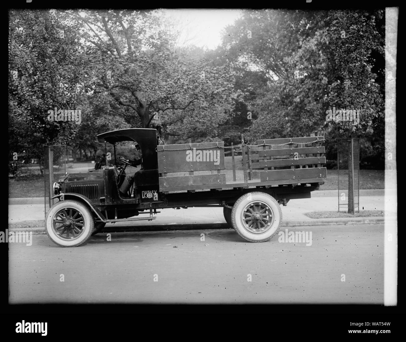 Truck 1920s hi-res stock photography and images - Alamy