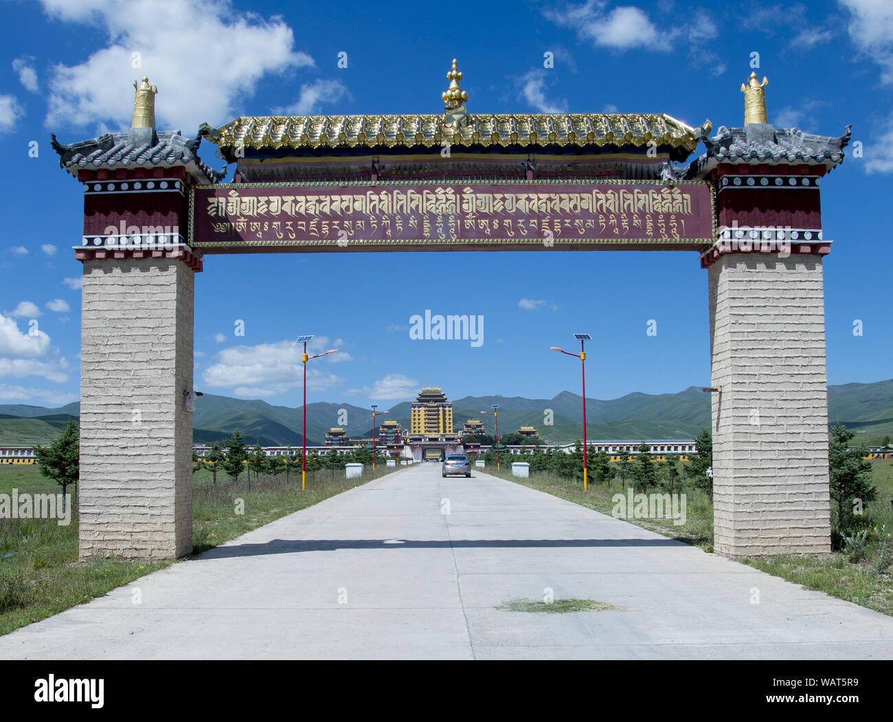 Sichuan, Sichuan, China. 22nd Aug, 2019. Sichuan, CHINA-Gemo Temple ...