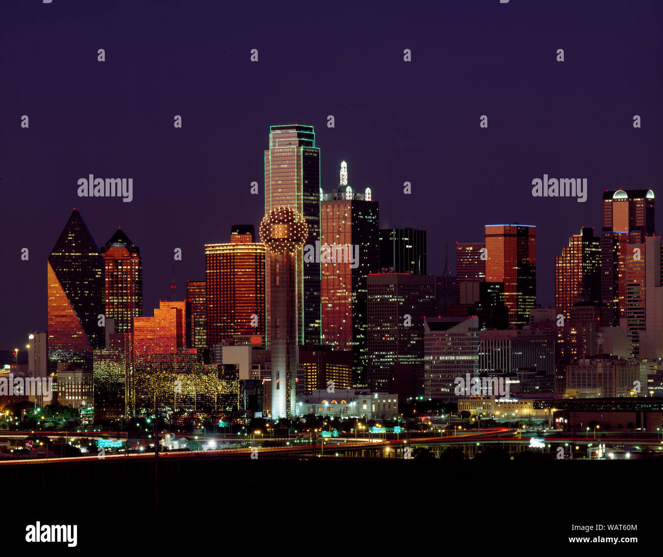 Dusk view of the skyline, Dallas, Texas Stock Photo - Alamy
