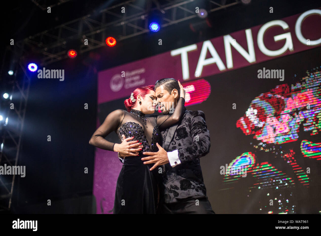 Stage tango hi-res stock photography and images - Alamy