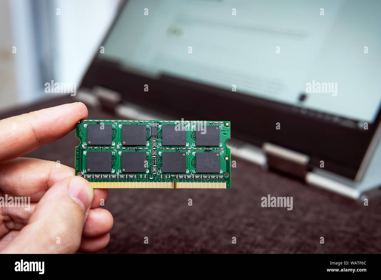 Random access memory for replacement to laptop computer. RAM module DDR ...