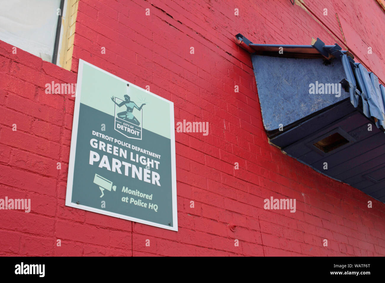 Police green hi-res stock photography and images - Alamy