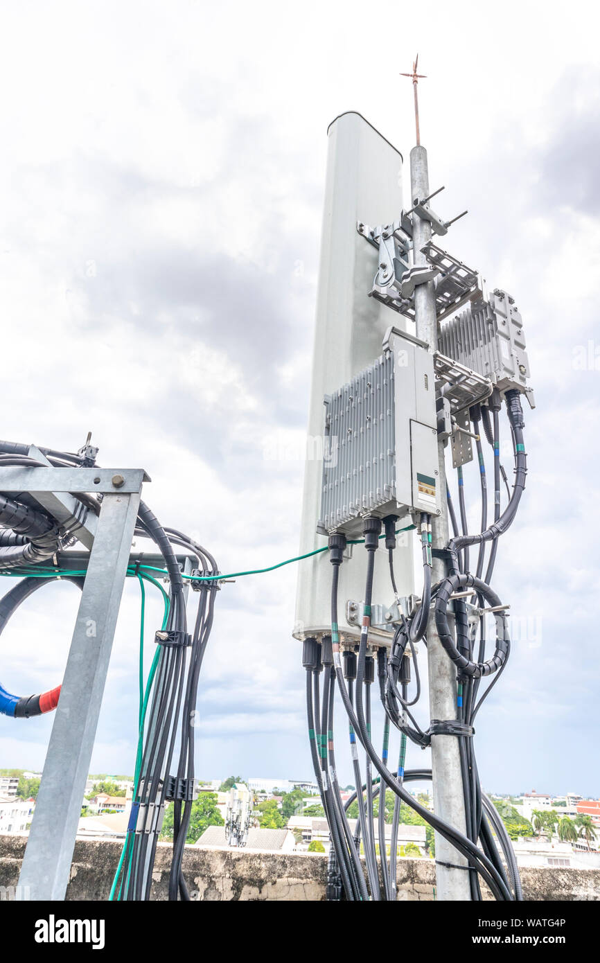 5G smart mobile telephone radio network antenna base station ...