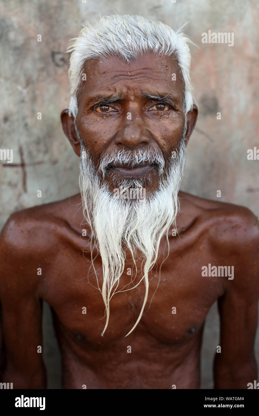 Elderly Muslim man with pointed beard in Barisal, Bangladesh Stock ...