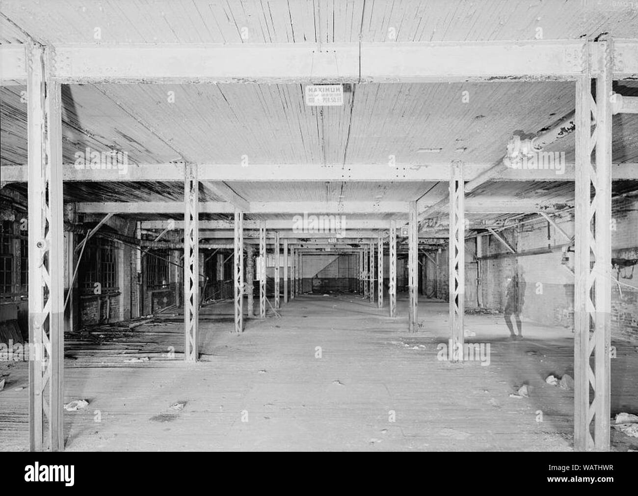 Dry Dock Engine Works Industrial Loft Building Interior Fl2 2002 Stock ...