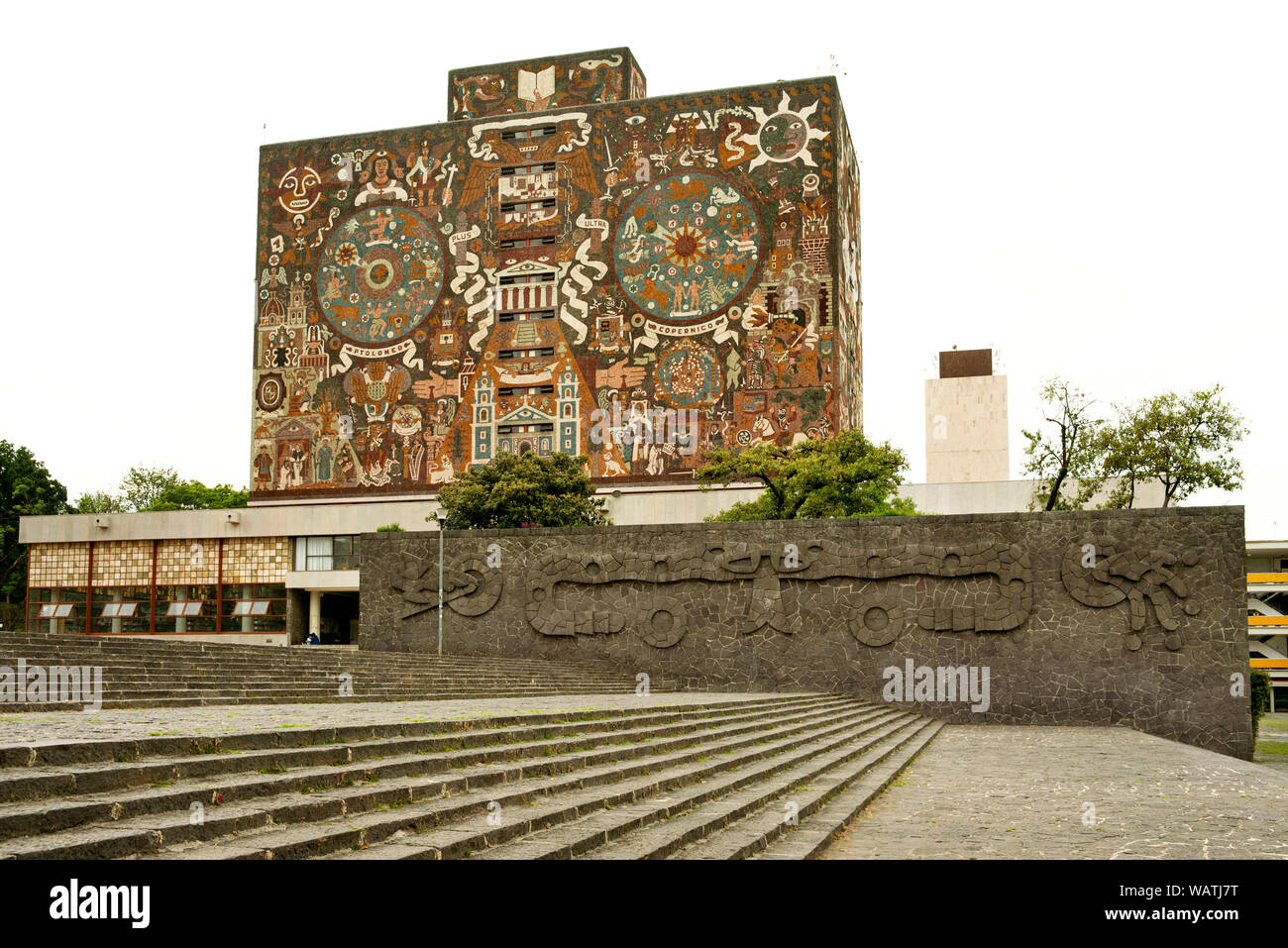 University library building mexico hi-res stock photography and images ...