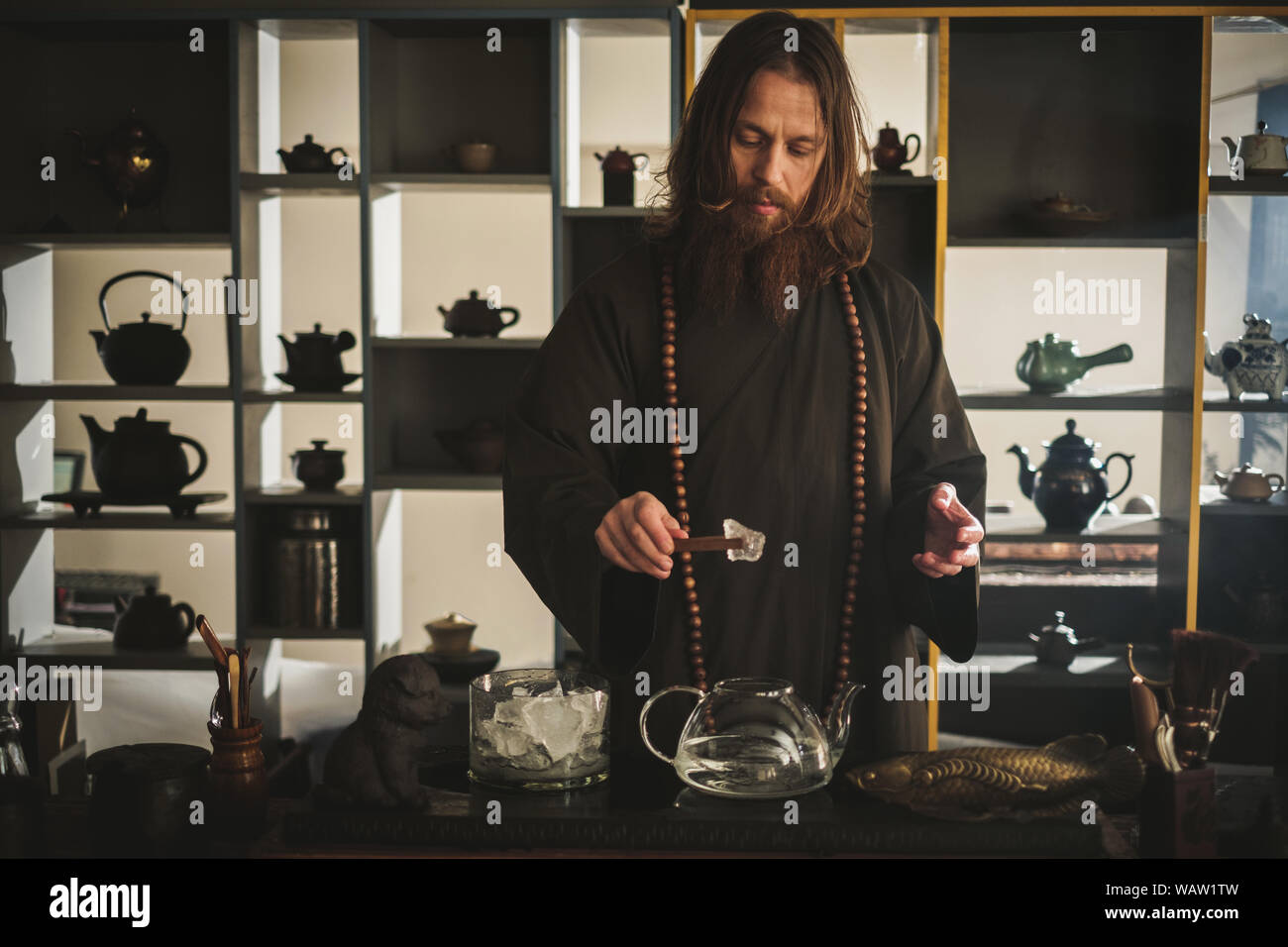 Tea ceremony is perfomed by tea master Stock Photo - Alamy