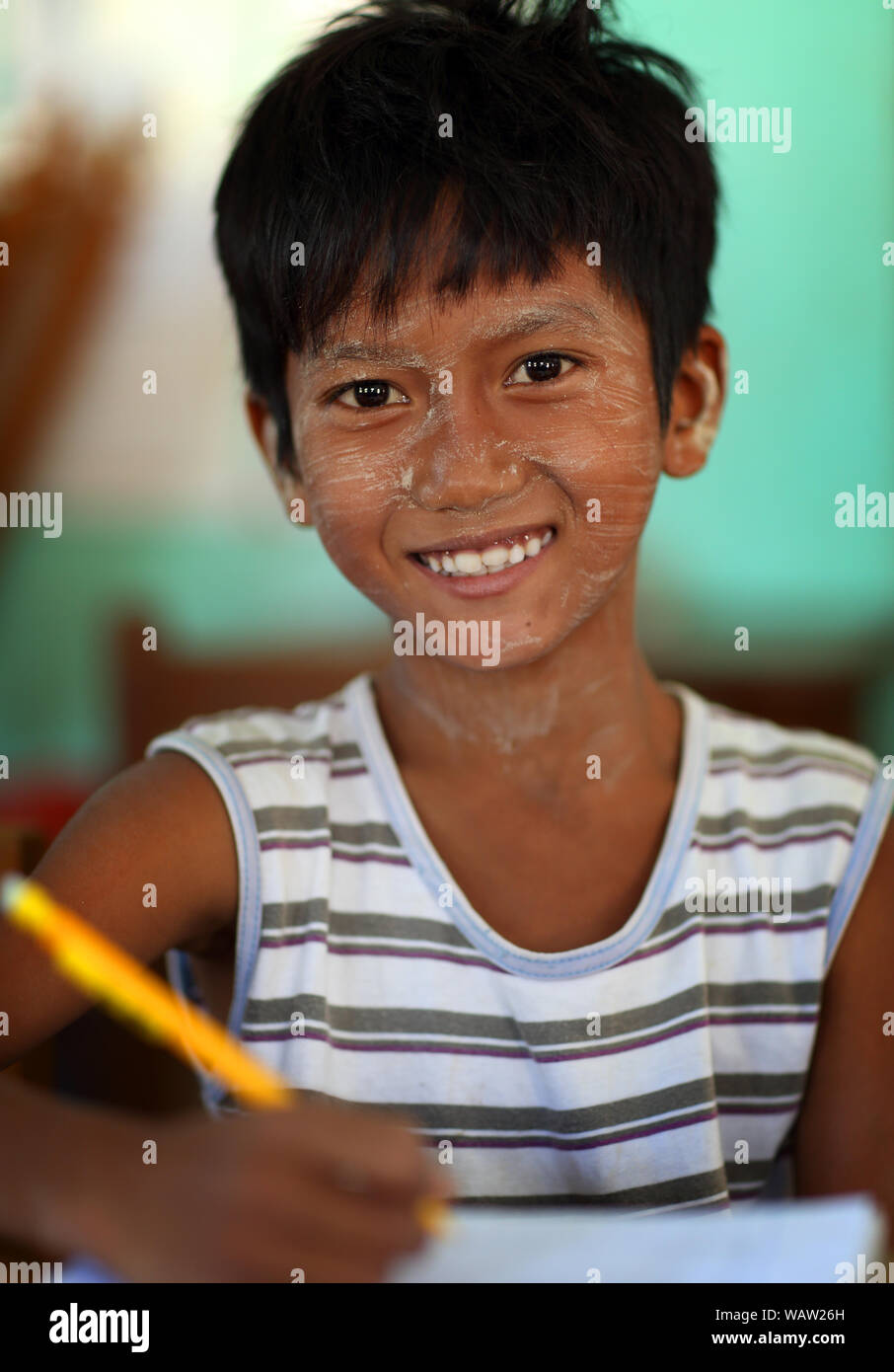 Children school myanmar hi-res stock photography and images - Alamy