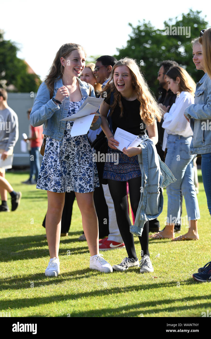 Lucy garside hi-res stock photography and images - Alamy